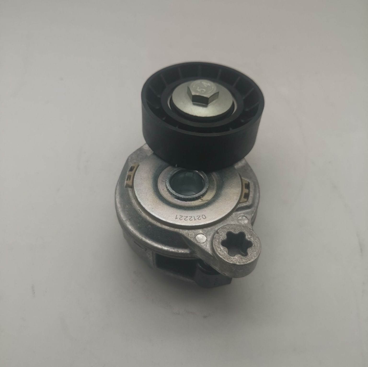 BELT TENSIONER 31330379 780821690 FIT FOR VOLVO - SHARP TENSIONER